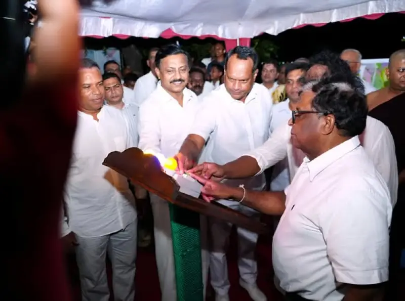 யாழ். ஸ்ரீ நாக விகாரை சூழலில் வெசாக் வலயம் வைபவ ரீதியாக ஆரம்பித்து ...